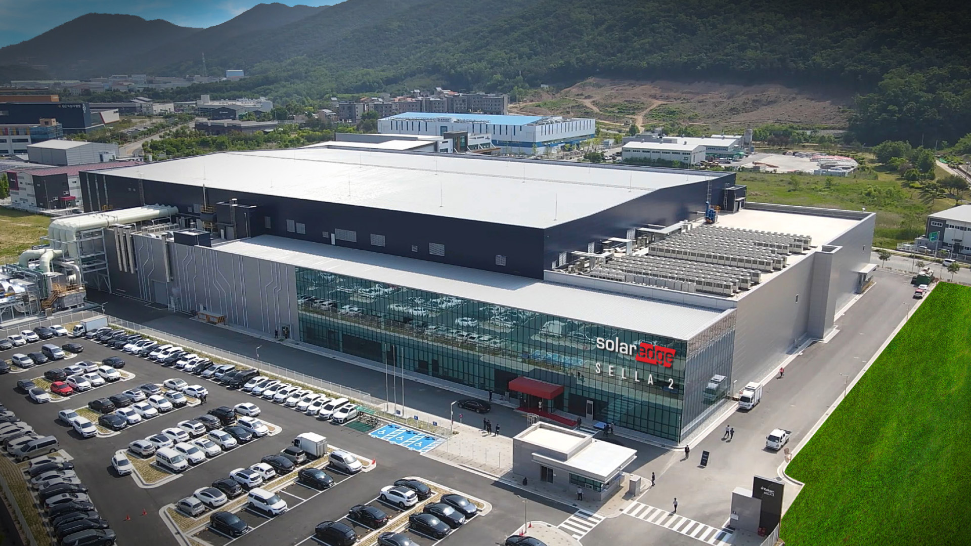 SolarEdge Opens 2GWh Lithium Battery Cell Factory in South Korea